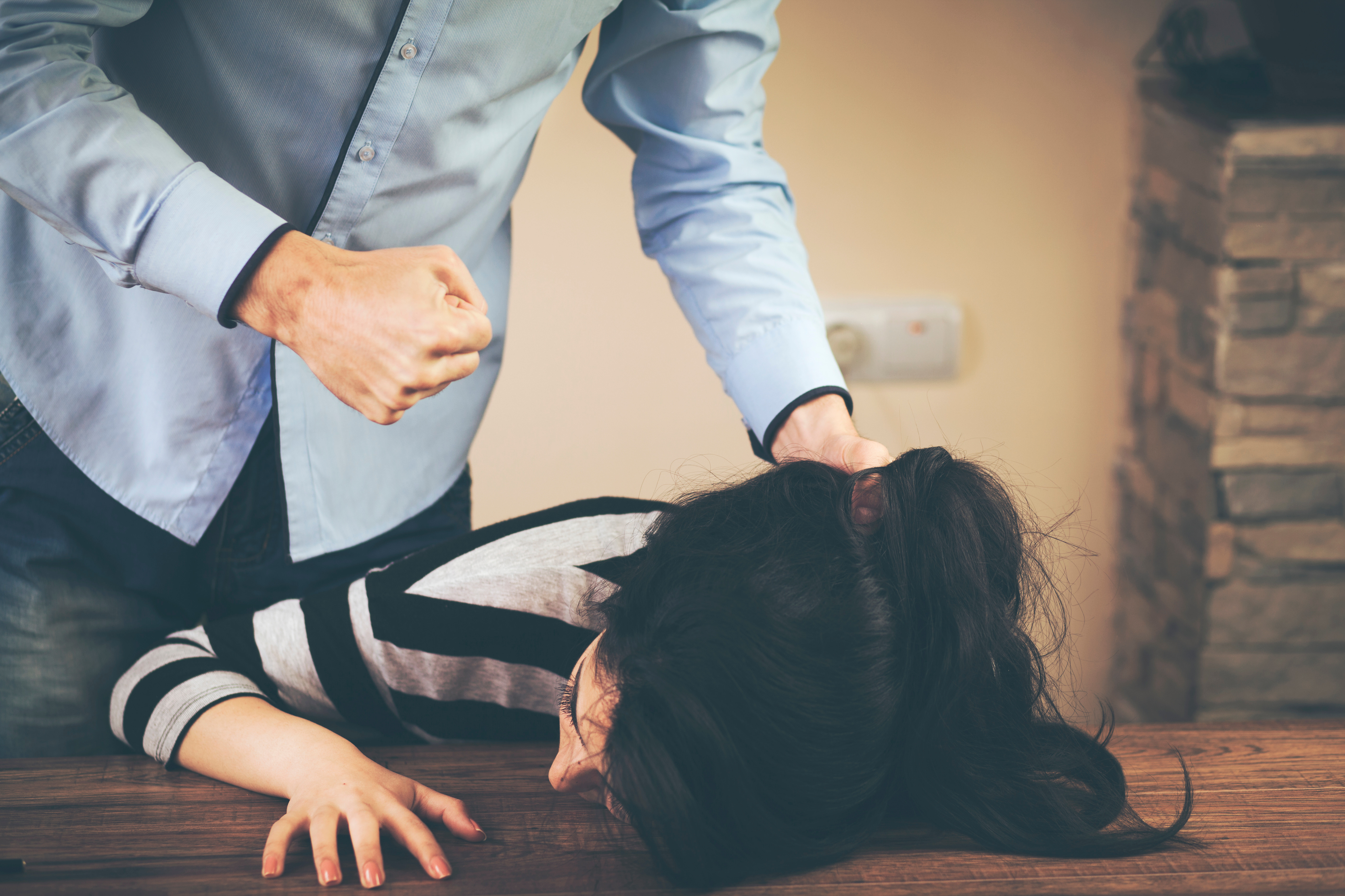 Kdy je mobbing a bossing trestným činem? Právní pohled na šikanu na pracovišti — Dostupný advokát